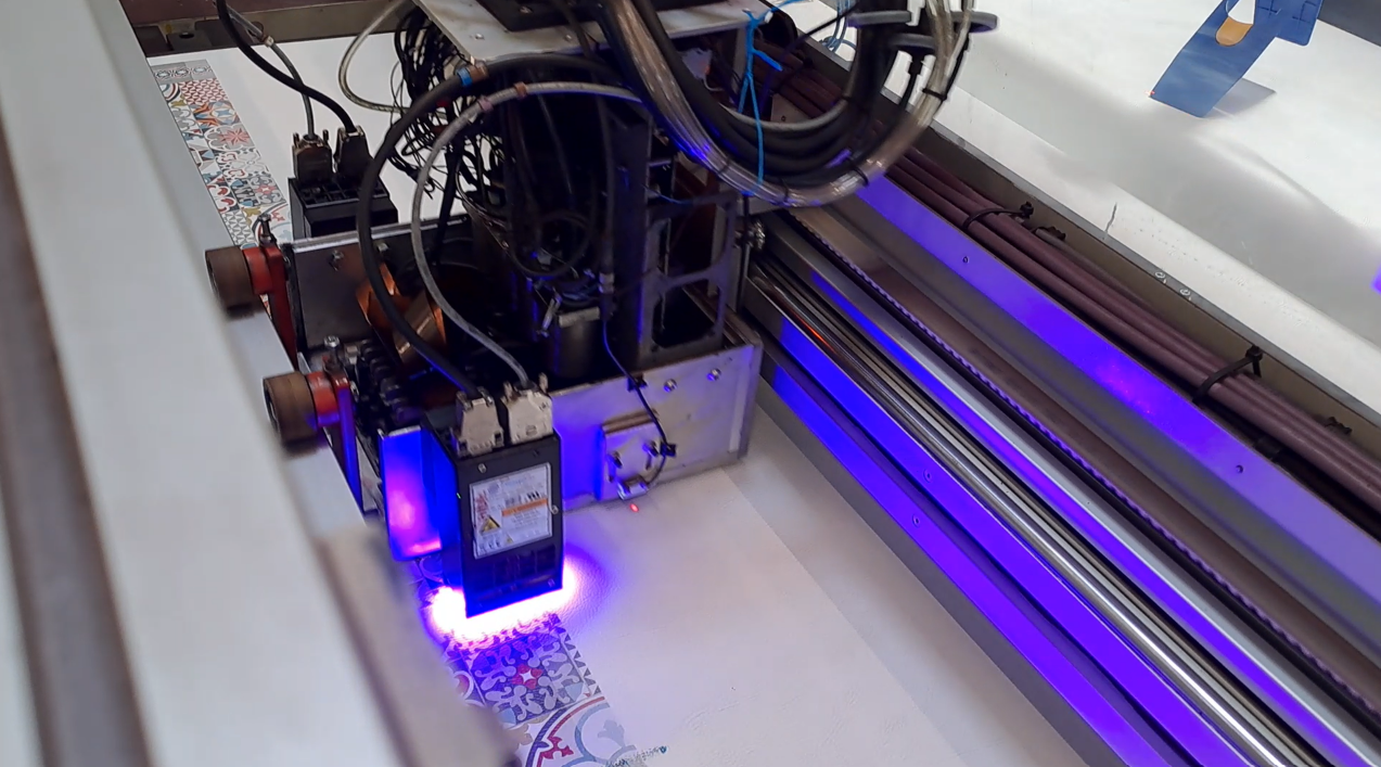 Configurable DOD industrial inkjet digital printer - Ardeje Printing